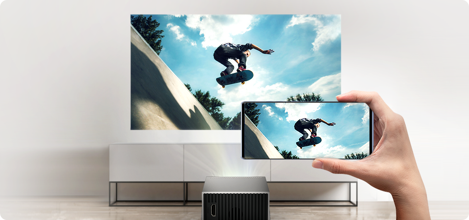 LG 시네빔 큐브 (Qube) + LG 엑스붐 Go 세트 | HU710PBBXG7QBK | 프로젝터 | LG전자